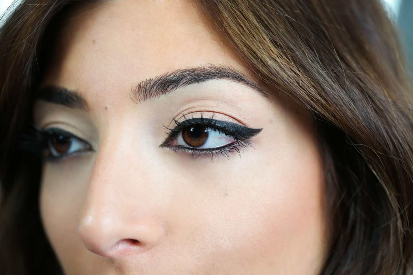 How to get a cat eye look with YSL Beauty - Amelia Liana